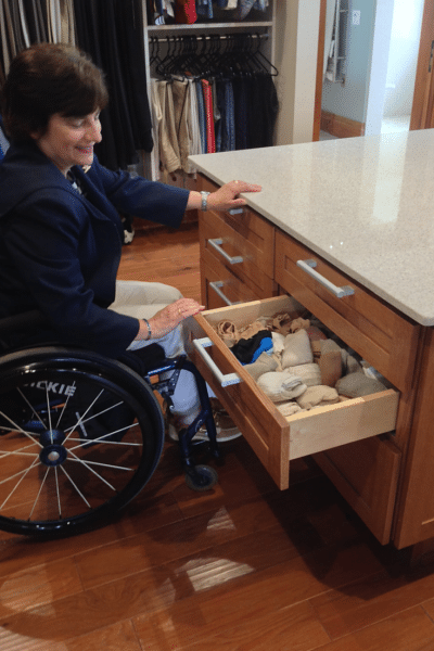 Wheelchair Accessible Closet Design Strategies - Innovate Home Org ...